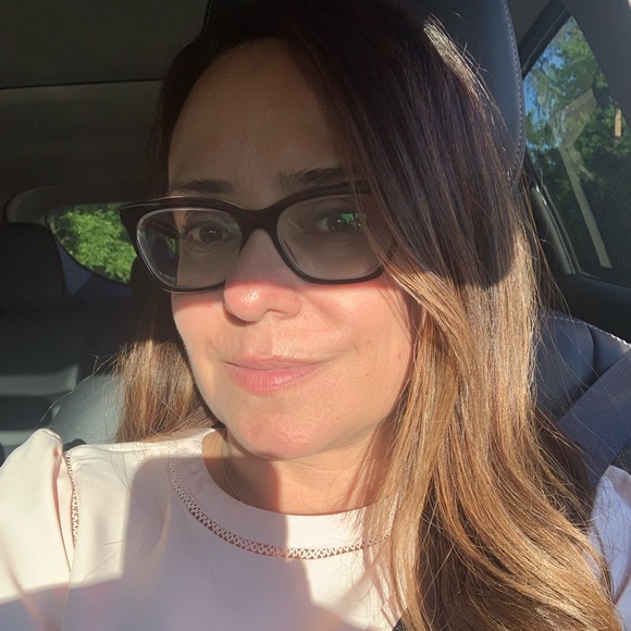 Alma's Closet (@alma_l_becerra) | Poshmark